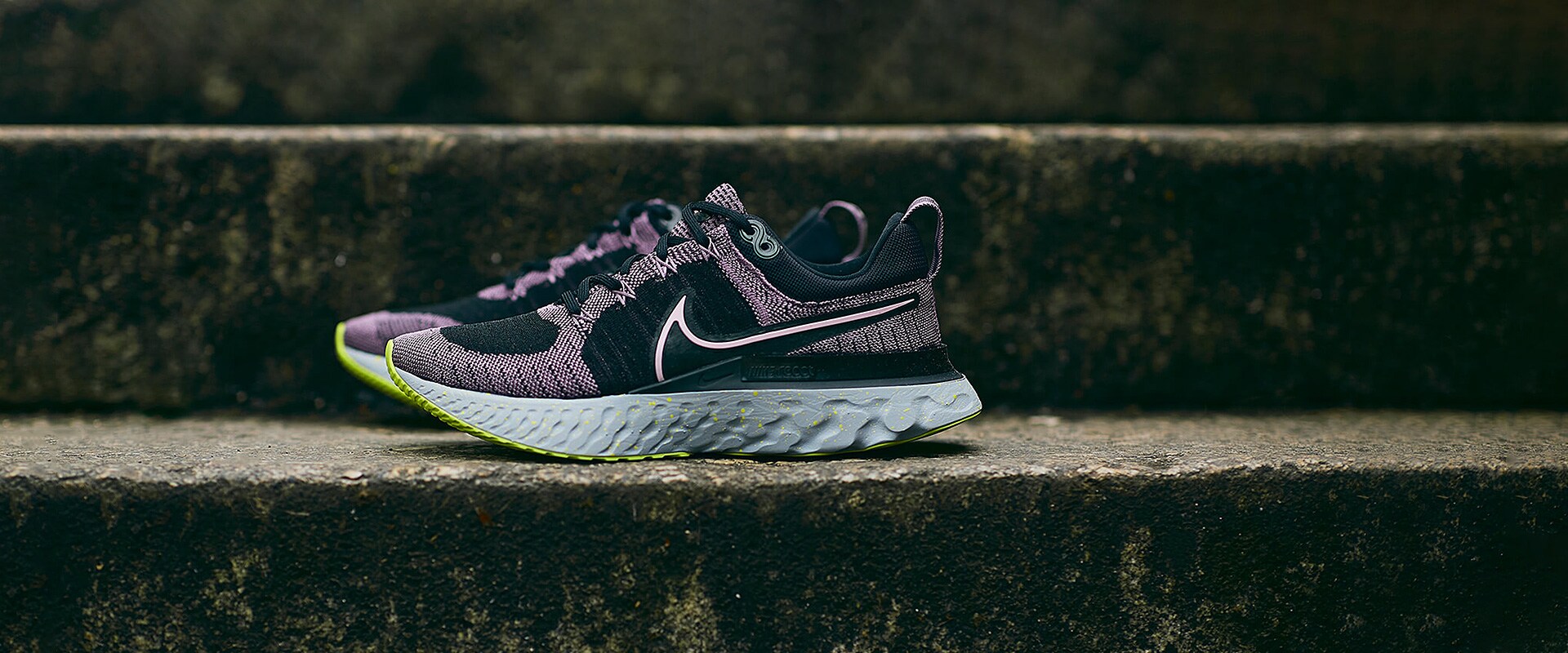 Nike Womens React Infinity Run Flyknit 2 - Violet Dust/Elemental Pink-Black-Cyber - Womens Shoes