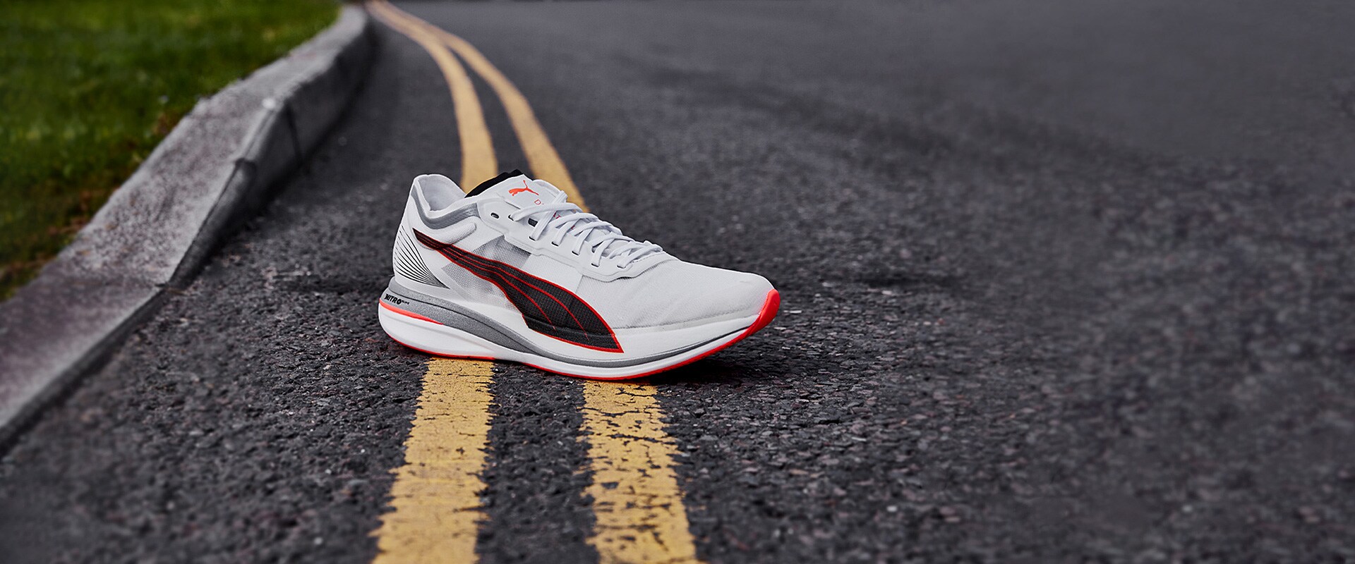 PUMA Deviate Nitro Elite Racer - White red - Mens Shoes