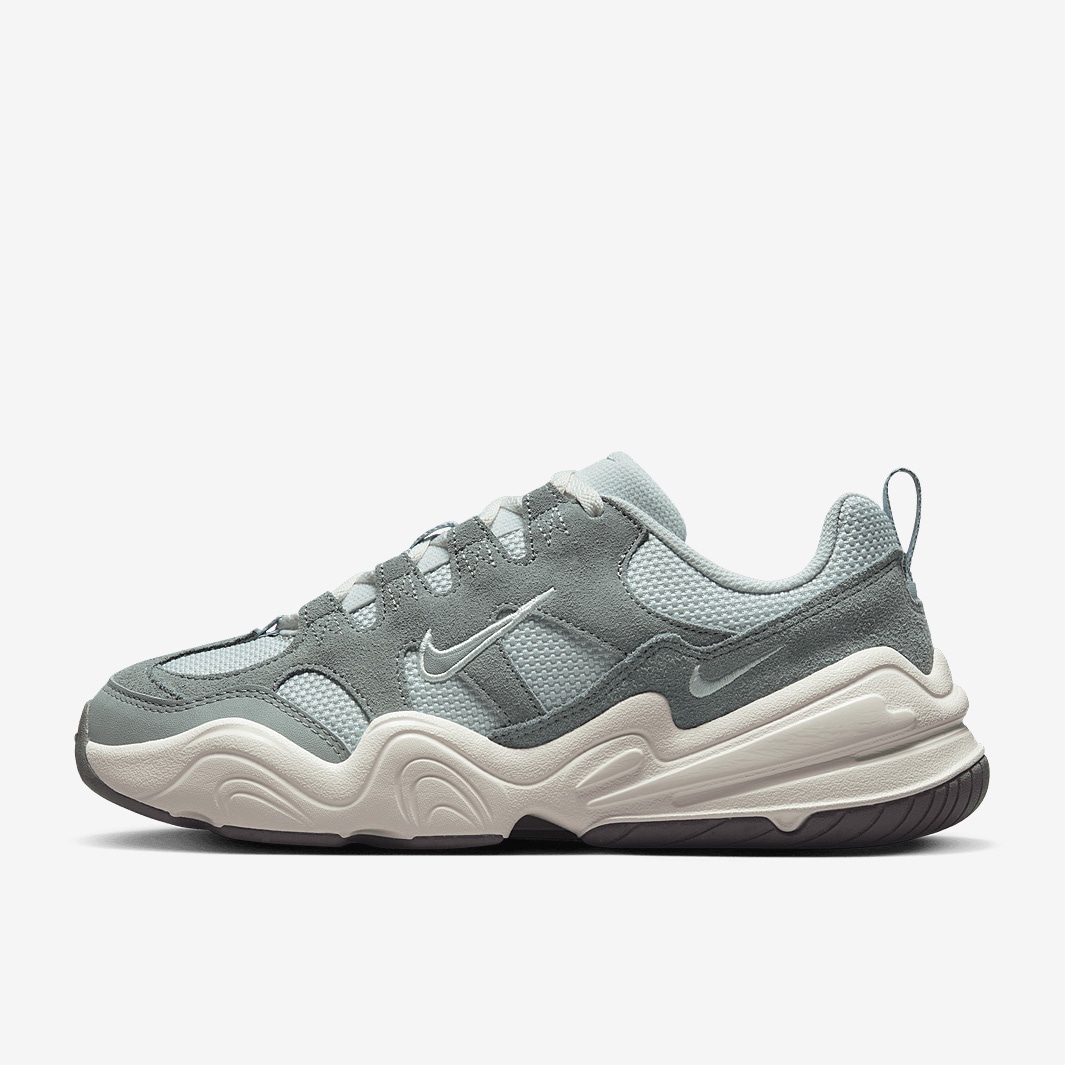 Nike Sportswear Tech Hera para mujer - Claro Plateado/Mica Verde/Vela ...