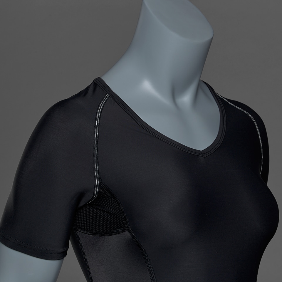 Womens Skins Base Layers - Skins A400 SS V Neck Top - Compression ...