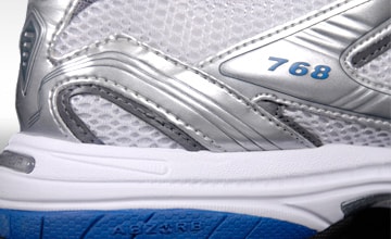 New Balance M768 D - Silver/Blue - Running Shoes