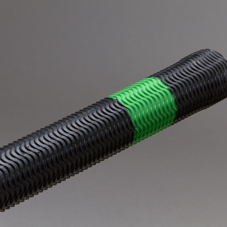 Chase R11 Finback Cricket Bat Junior - Black - Green