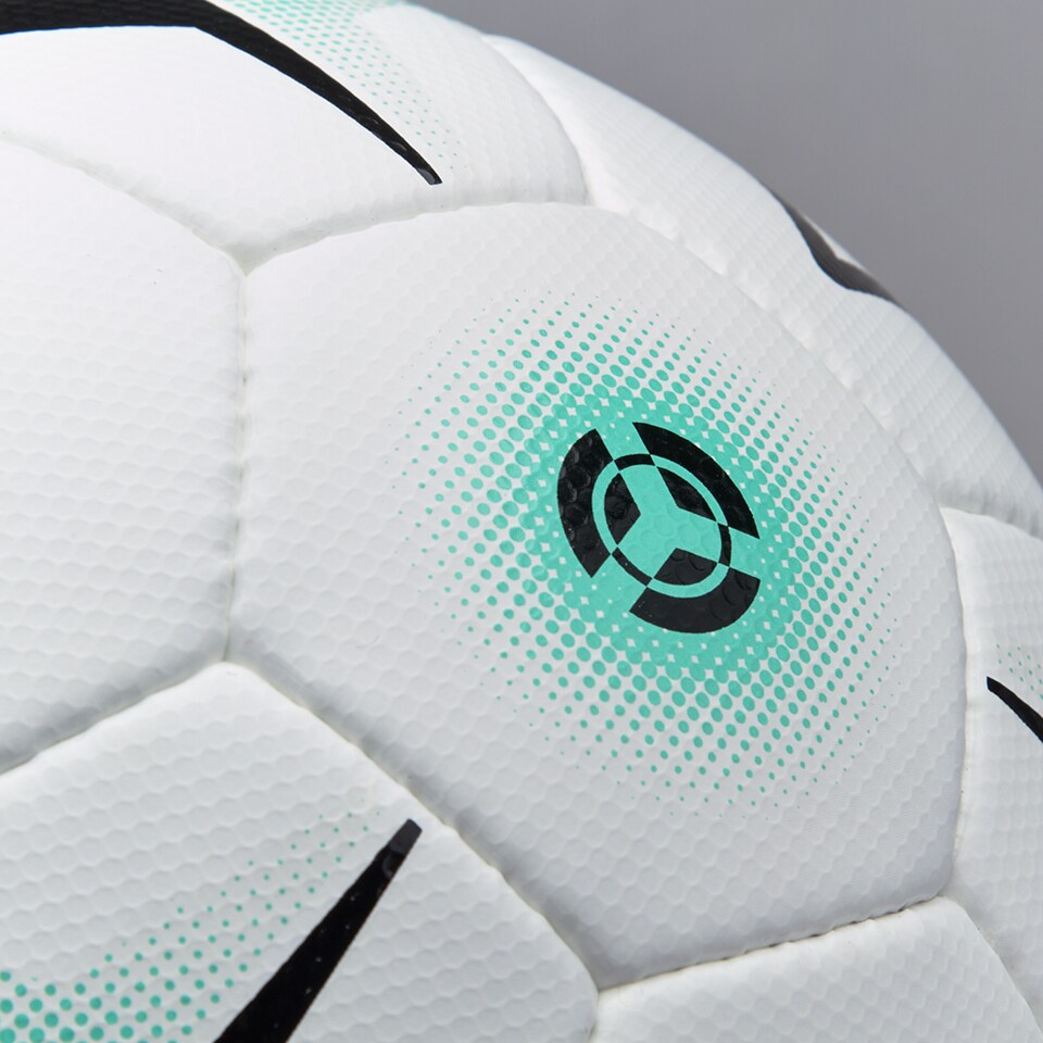 Pallone Umbro Neo Professional - Palloni da Calcio - Bianco/Nero ...