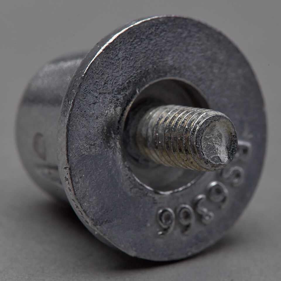 Gilbert Aluminium Studs 18mm (x100) - Accessories - Studs