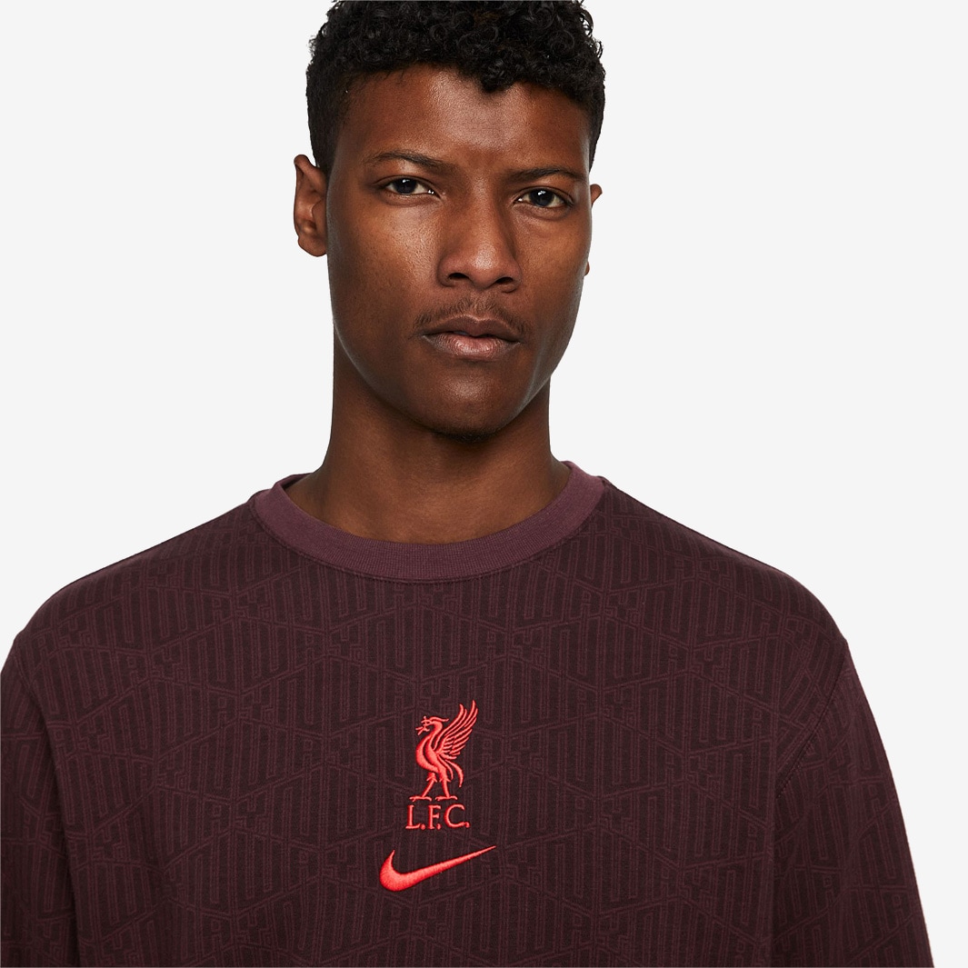 Nike Liverpool FC 22/23 NSW Club Crew Top - Burgundy Crush/Siren Red ...