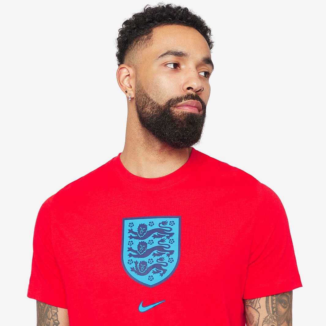 Camiseta Nike Inglaterra 22/23 Crest - Rojo Challenge - Equipaciones ...