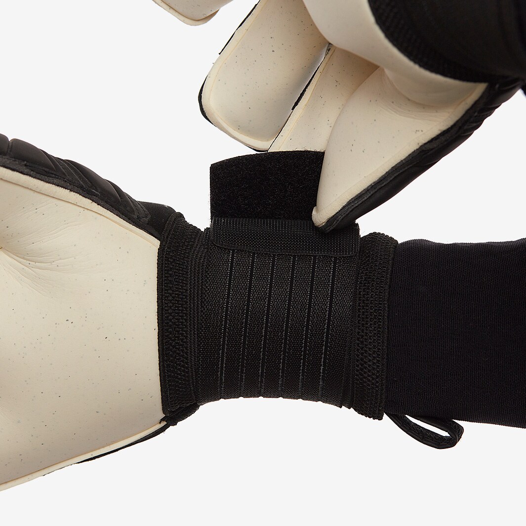 ONEGlove Invictus Stealth + - Black/Black/White - Mens GK Gloves