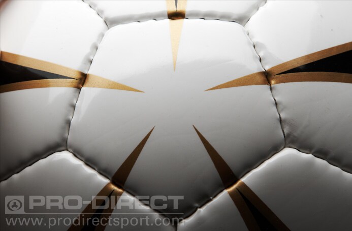 Diamond Footballs - Diamond Pro Trainer Ball - Football Balls - White ...