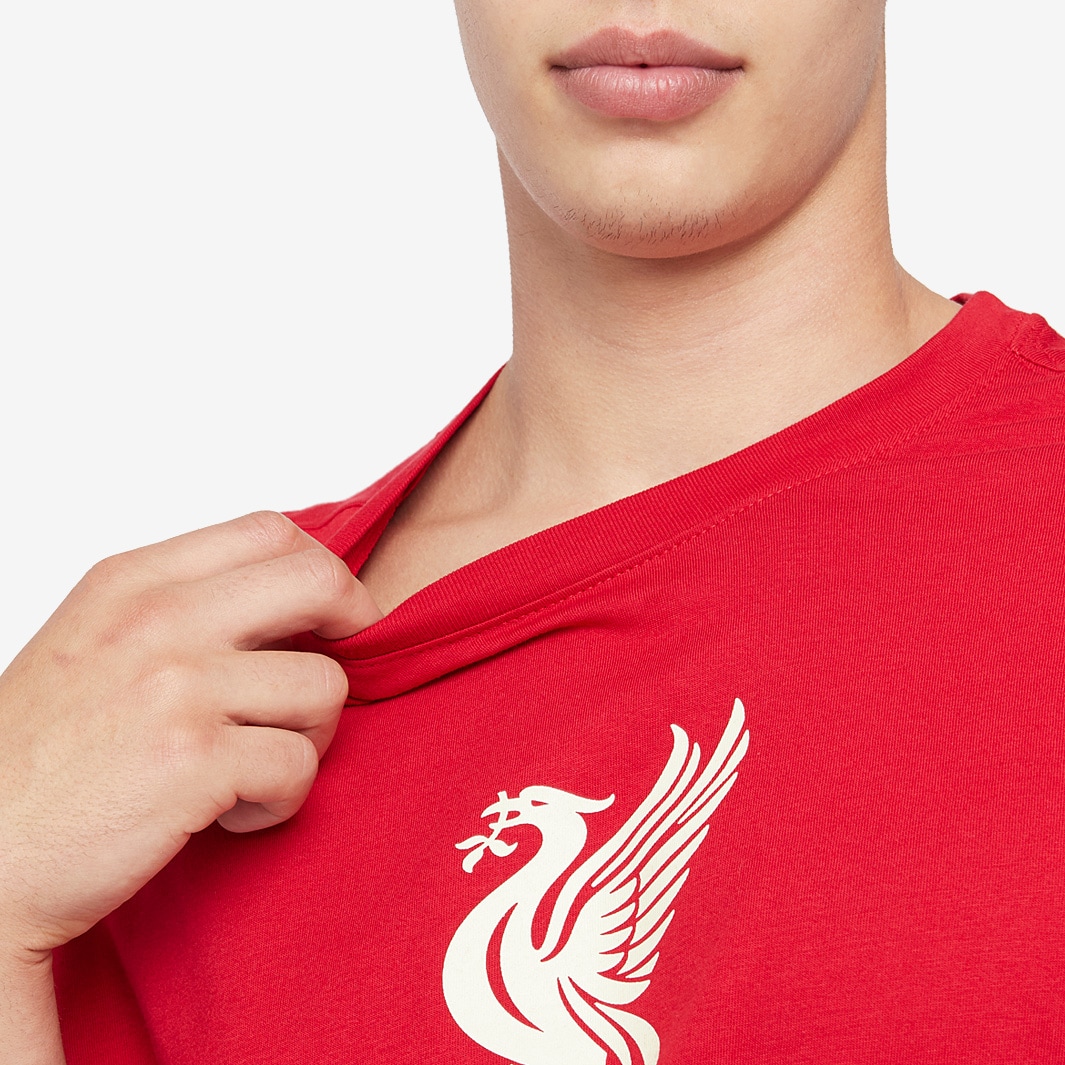 Nike Liverpool 21/22 Evergreen Crest Tee - Gym Red/Fossil - Mens Replica