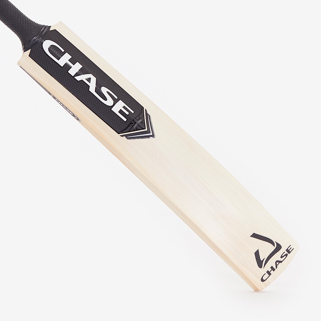 Chase R7 Volante Junior Cricket Bat - Black/ Blue - Junior Cricket Bats