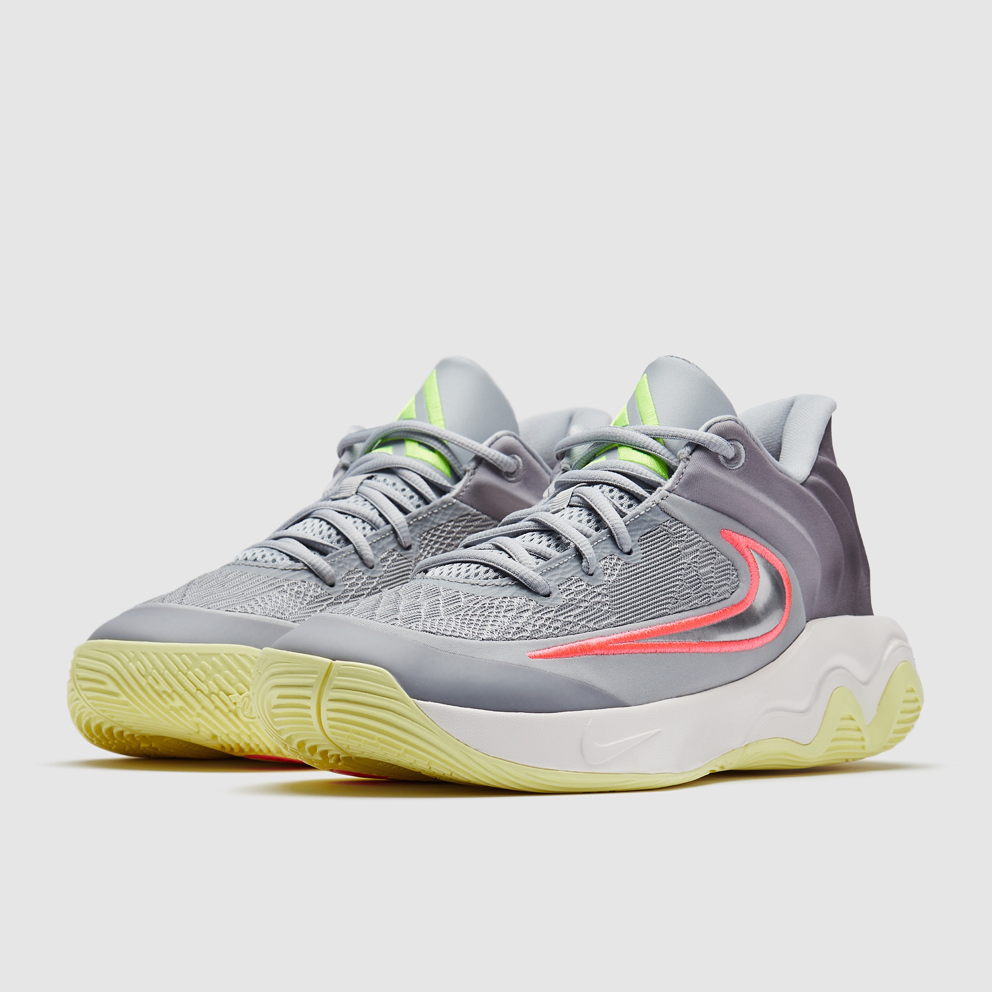 Nike Giannis Immortality 4 - Wolf Grey/Metallic Silver/Summit White ...