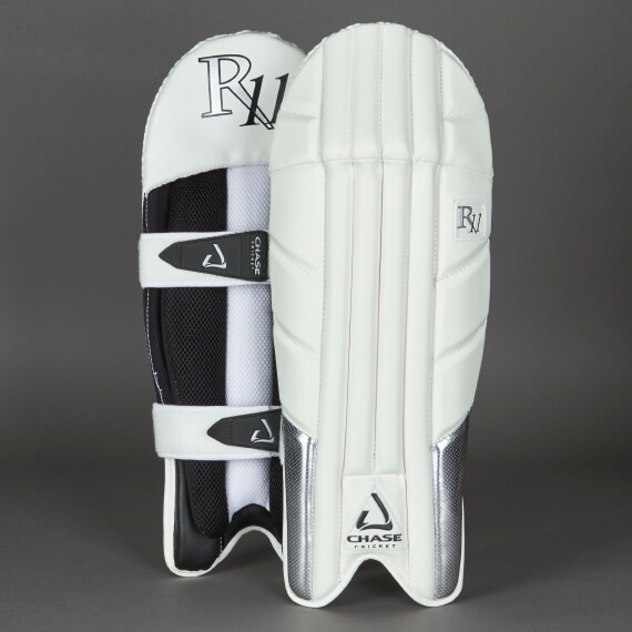 Chase R11 Wicket Keeping Pads - Wicket Keeping Equipment - White | Pro ...