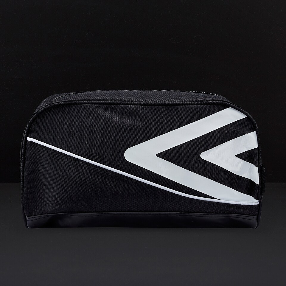 Umbro Pro Training Bootbag - Black/White - Bags & Luggage - 30618U-090