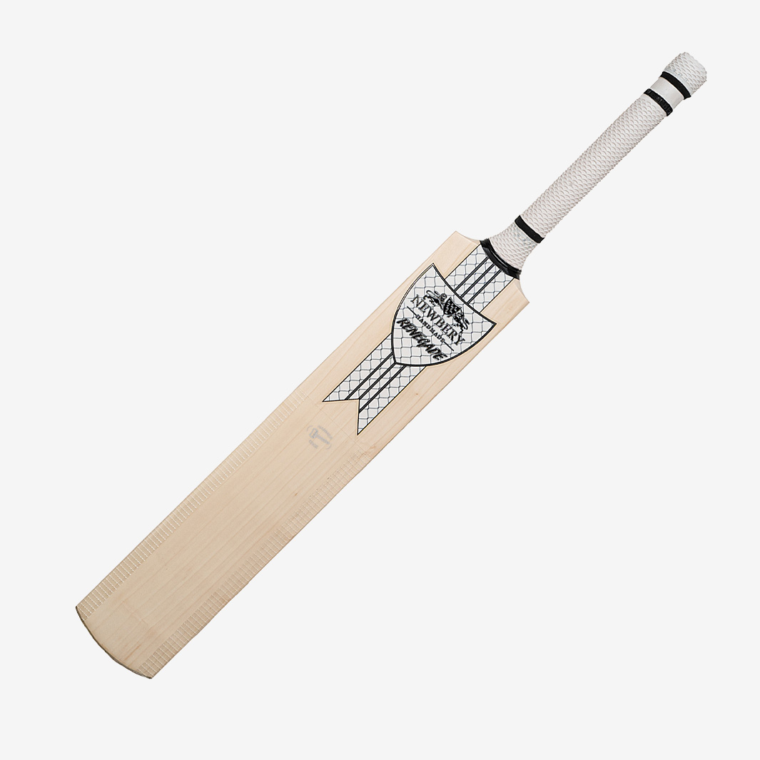 Newbery Renegade Player Junior Cricket Bat - White - Junior Cricket ...