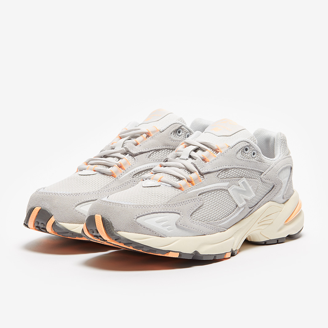New Balance 725 - Artic Fox - Trainers - Mens Shoes